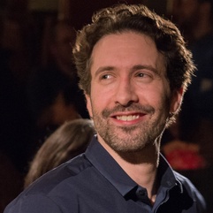 Piano lessons with Michael Karcher-Young - Play with a Pro