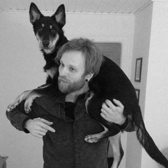 Guitar lessons with Marc Roland - Play with a Pro