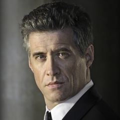 Vocal, female lessons with Steven Jepson - Play with a Pro