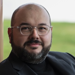 Piano lessons with Alessandro Cortello - Play with a Pro